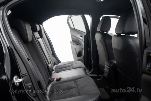 Black Mitsubishi Eclipse Cross 2022 in Tallinn, with an engine capacity of 2.40 L and mileage of 119 thousand km for 18999 €, photo 10 on AUTOMOTO.COM.LV