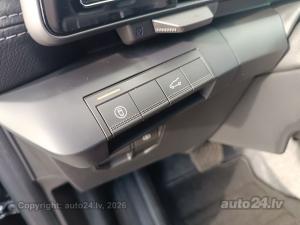 Black Mitsubishi Eclipse Cross 2026 in Tallinn, with an engine capacity of 0.00 L and mileage of 2 thousand km for 51990 €, photo 13 on AUTOMOTO.COM.LV