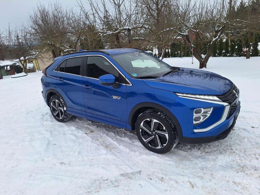 Blue Mitsubishi Eclipse Cross 2022 in Alytus, with an engine capacity of 2.36 L and mileage of 85 thousand km for 19650 €, photo 6 on AUTOMOTO.COM.LV