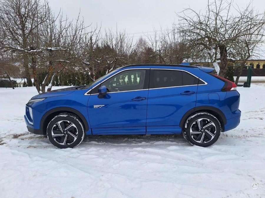 Blue Mitsubishi Eclipse Cross 2022 in Alytus, with an engine capacity of 2.36 L and mileage of 85 thousand km for 19650 €, photo 20 on AUTOMOTO.COM.LV