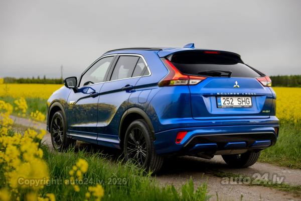 Синий Мицубиси Эклипс Кросс 2023 в Таллин, объемом двигателя 2.40 л и пробегом 26 тыс. км за 26900 €, фото 2 на AUTOMOTO.COM.LV