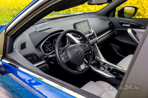 Синий Мицубиси Эклипс Кросс 2023 в Таллин, объемом двигателя 2.40 л и пробегом 26 тыс. км за 26900 €, фото 7 на AUTOMOTO.COM.LV