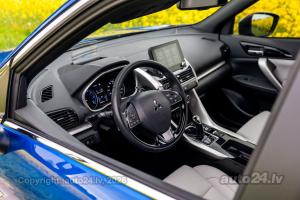 Blue Mitsubishi Eclipse Cross 2023 in Tallinn, with an engine capacity of 2.40 L and mileage of 26 thousand km for 26900 €, photo 8 on AUTOMOTO.COM.LV
