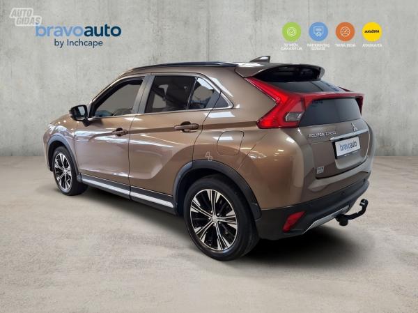 Mitsubishi Eclipse Cross 2021 in Vilnius on AUTOMOTO.COM.LV Brown Mitsubishi Eclipse Cross 2021 in Vilnius, with an engine capacity of 1.50 L and mileage of 86 thousand km for 19000 €, photo 4 on AUTOMOTO.COM.LV