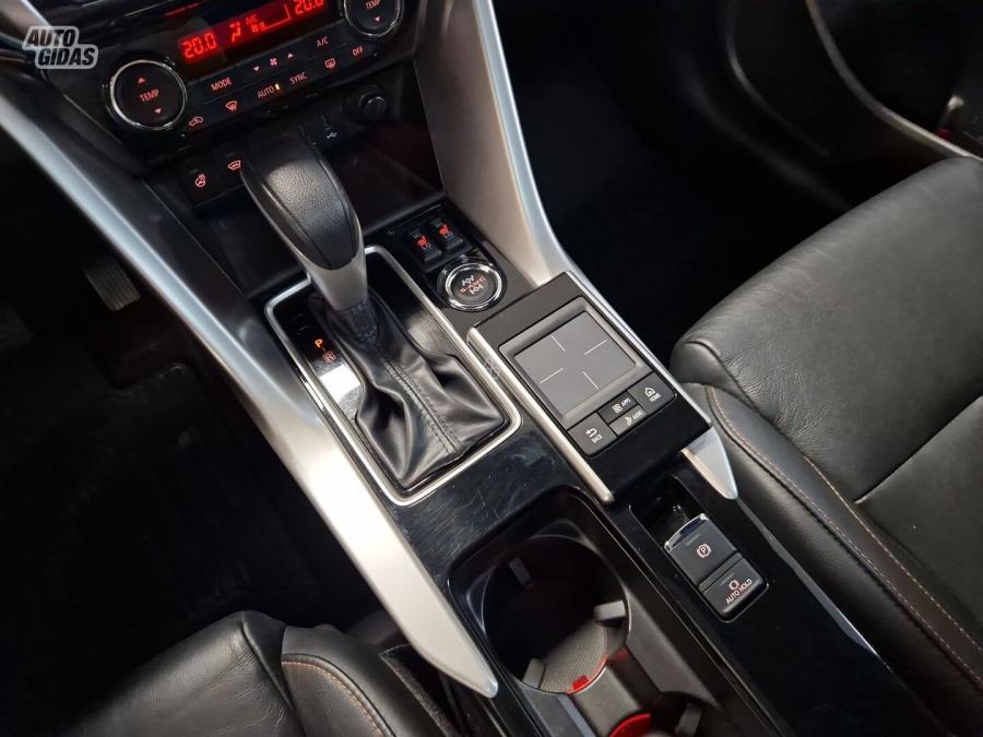 Brown Mitsubishi Eclipse Cross 2021 in Vilnius, with an engine capacity of 1.50 L and mileage of 86 thousand km for 19000 €, photo 23 on AUTOMOTO.COM.LV