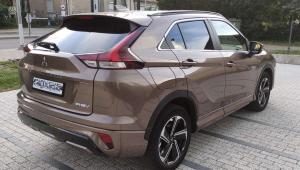Brown Mitsubishi Eclipse Cross 2022 in Vilnius, with an engine capacity of 2.36 L and mileage of 31 thousand km for 21200 €, photo 6 on AUTOMOTO.COM.LV