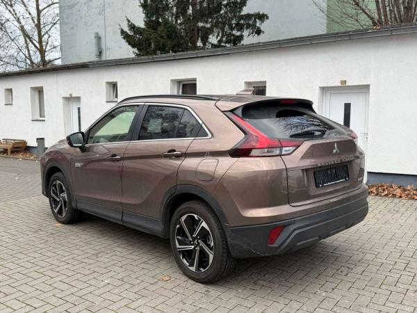 Brūns Mitsubishi Eclipse Cross 2022 Kauņa, ar dzinēja tilpumu 2.40 L un nobraukumu 30 tūkst. km par 24421 €, foto 5 vietnē AUTOMOTO.COM.LV