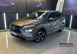 Brown Mitsubishi Eclipse Cross 2022 in Vilnius, with an engine capacity of 2.36 L and mileage of 81 thousand km for 21550 €, photo  on AUTOMOTO.COM.LV