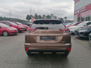 Brown Mitsubishi Eclipse Cross 2022 in Tallinn, with an engine capacity of 2.40 L and mileage of 64 thousand km for 26900 €, photo 4 on AUTOMOTO.COM.LV