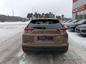 Brown Mitsubishi Eclipse Cross 2022 in Tallinn, with an engine capacity of 2.40 L and mileage of 42 thousand km for 23900 €, photo 4 on AUTOMOTO.COM.LV