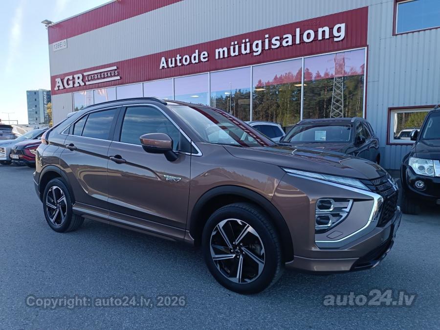 Brūns Mitsubishi Eclipse Cross 2022 Tallina, ar dzinēja tilpumu 2.40 L un nobraukumu 51 tūkst. km par 25990 €, foto 1 vietnē AUTOMOTO.COM.LV