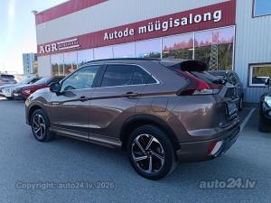 Brūns Mitsubishi Eclipse Cross 2022 Tallina, ar dzinēja tilpumu 2.40 L un nobraukumu 51 tūkst. km par 25990 €, foto 3 vietnē AUTOMOTO.COM.LV