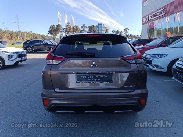 Brown Mitsubishi Eclipse Cross 2022 in Tallinn, with an engine capacity of 2.40 L and mileage of 51 thousand km for 25990 €, photo 4 on AUTOMOTO.COM.LV