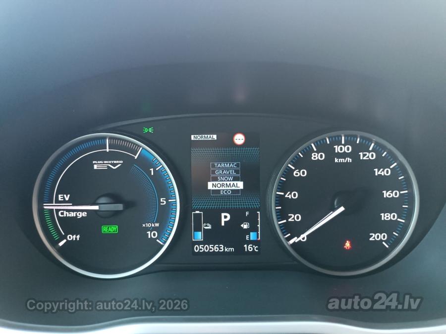 Brūns Mitsubishi Eclipse Cross 2022 Tallina, ar dzinēja tilpumu 2.40 L un nobraukumu 51 tūkst. km par 25990 €, foto 25 vietnē AUTOMOTO.COM.LV