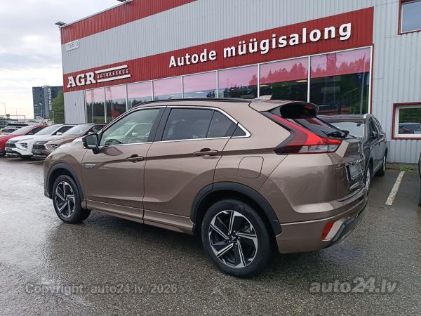 Brown Mitsubishi Eclipse Cross 2022 in Tallinn, with an engine capacity of 2.40 L and mileage of 92 thousand km for 24990 €, photo 2 on AUTOMOTO.COM.LV