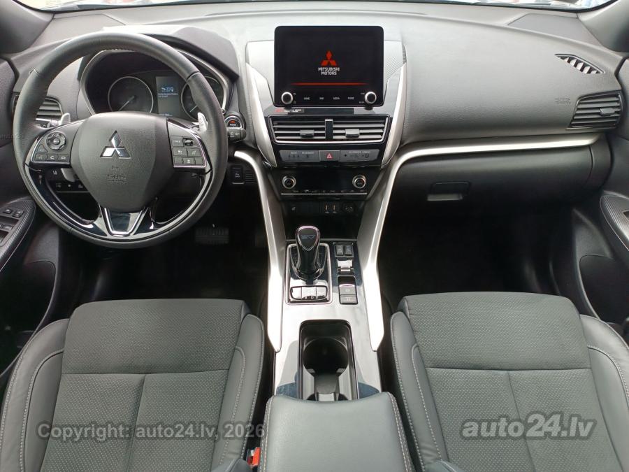 Brown Mitsubishi Eclipse Cross 2022 in Tallinn, with an engine capacity of 2.40 L and mileage of 92 thousand km for 24990 €, photo 6 on AUTOMOTO.COM.LV