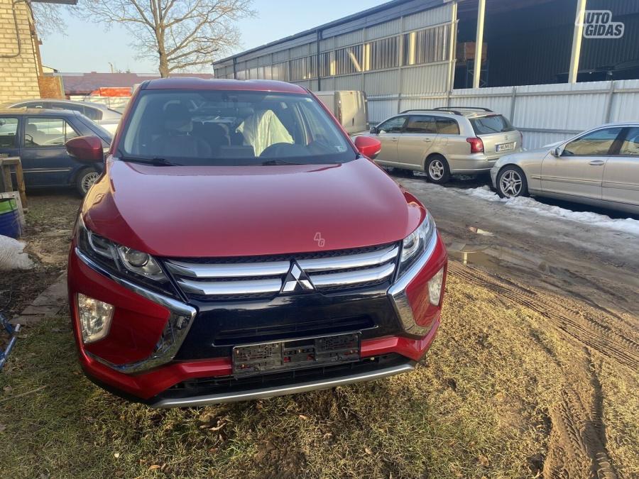 Mitsubishi Eclipse Cross 2018 in Kaunas, with an engine capacity of 1.50 L and mileage of 138 thousand km for 10500 €, photo 4 on AUTOMOTO.COM.LV