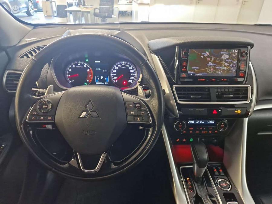 Mitsubishi Eclipse Cross 2018 in Vilnius, with an engine capacity of 1.50 L and mileage of 86 thousand km for 17000 €, photo 14 on AUTOMOTO.COM.LV