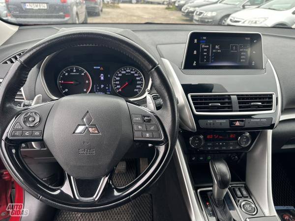 Mitsubishi Eclipse Cross 2019 in Kaunas, with an engine capacity of 2.30 L and mileage of 261 thousand km for 13500 €, photo 8 on AUTOMOTO.COM.LV