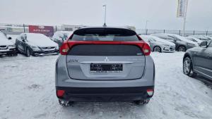 Grey Mitsubishi Eclipse Cross 2019 in Marijampole, with an engine capacity of 2.27 L and mileage of 156 thousand km for 14000 €, photo 7 on AUTOMOTO.COM.LV