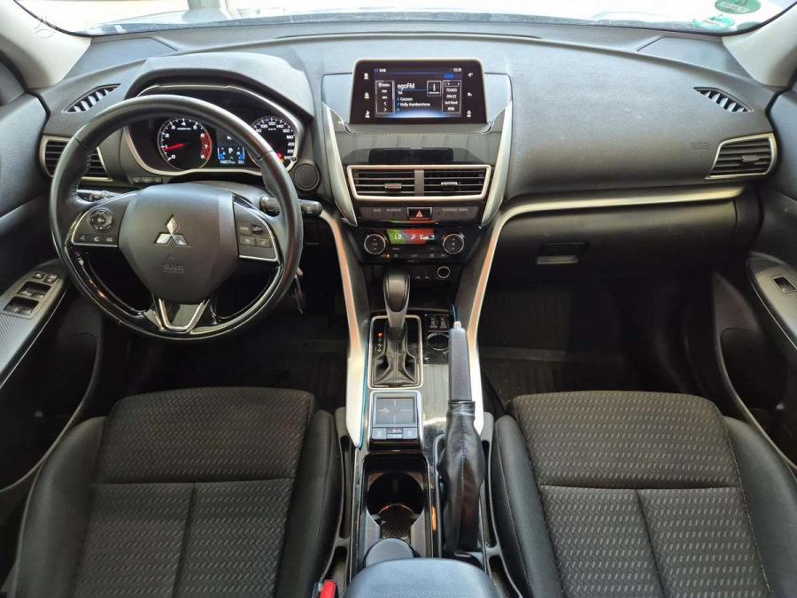 Grey Mitsubishi Eclipse Cross 2019 in Vilnius, with an engine capacity of 1.50 L and mileage of 149 thousand km for 11600 €, photo 6 on AUTOMOTO.COM.LV
