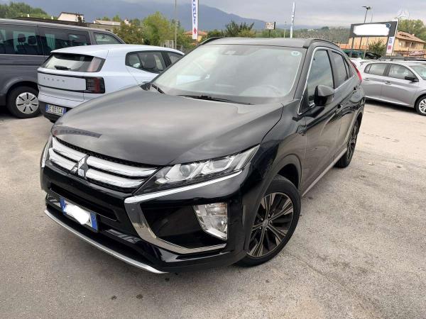 Pelēks Mitsubishi Eclipse Cross 2019 Viļņa, ar dzinēja tilpumu 2.27 L un nobraukumu 209 tūkst. km par 11000 €, foto 1 vietnē AUTOMOTO.COM.LV