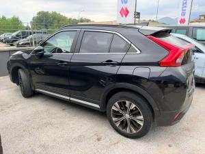 Pelēks Mitsubishi Eclipse Cross 2019 Viļņa, ar dzinēja tilpumu 2.27 L un nobraukumu 209 tūkst. km par 11000 €, foto 6 vietnē AUTOMOTO.COM.LV