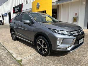 Grey Mitsubishi Eclipse Cross 2020 in Panevezys, with an engine capacity of 2.27 L and mileage of 144 thousand km for 19500 €, photo  on AUTOMOTO.COM.LV