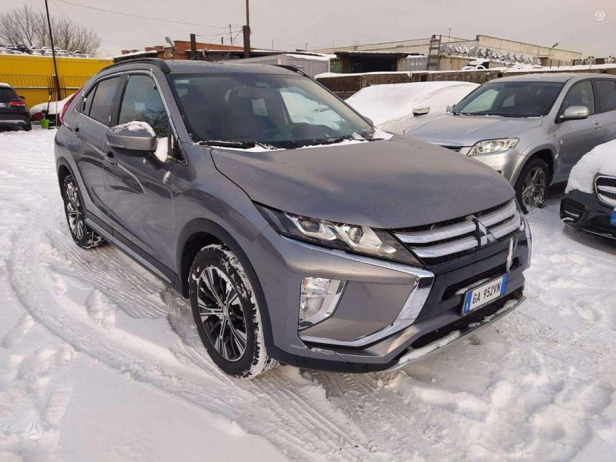 Grey Mitsubishi Eclipse Cross 2020 in Panevezys, with an engine capacity of 2.27 L and mileage of 144 thousand km for 19500 €, photo 8 on AUTOMOTO.COM.LV