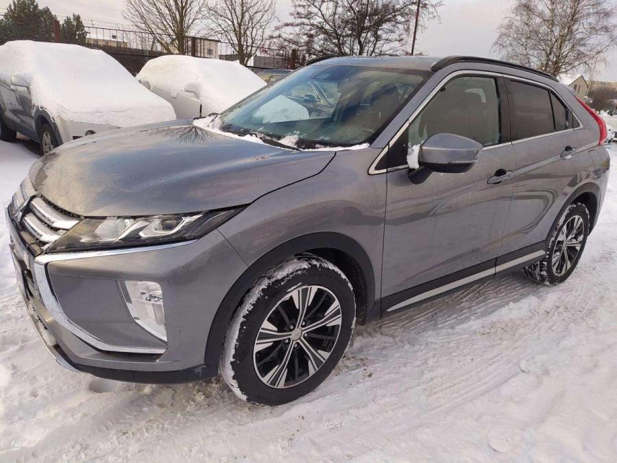 Grey Mitsubishi Eclipse Cross 2020 in Panevezys, with an engine capacity of 2.27 L and mileage of 144 thousand km for 19500 €, photo 14 on AUTOMOTO.COM.LV