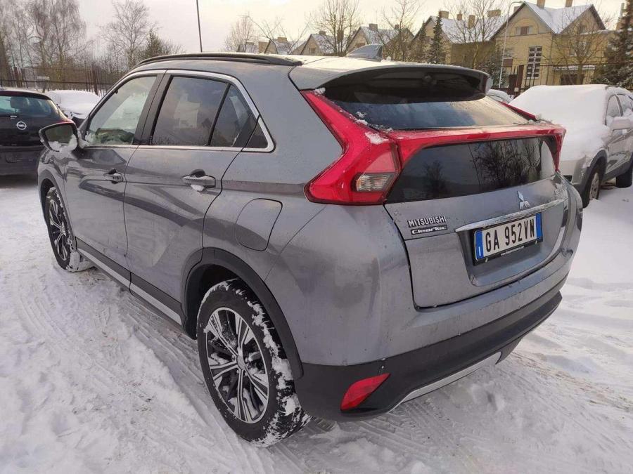 Grey Mitsubishi Eclipse Cross 2020 in Panevezys, with an engine capacity of 2.27 L and mileage of 144 thousand km for 19500 €, photo 16 on AUTOMOTO.COM.LV