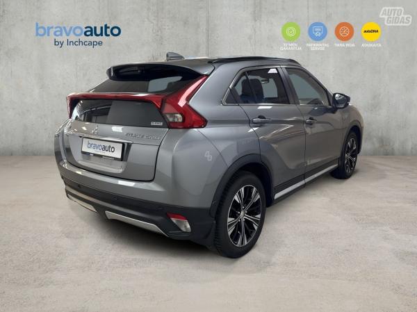 Grey Mitsubishi Eclipse Cross 2020 in Vilnius, with an engine capacity of 1.50 L and mileage of 41 thousand km for 19499 €, photo 5 on AUTOMOTO.COM.LV