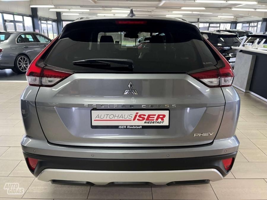 Pelēks Mitsubishi Eclipse Cross 2021 Kauņa, ar dzinēja tilpumu 2.40 L un nobraukumu 76 tūkst. km par 23420 €, foto 7 vietnē AUTOMOTO.COM.LV