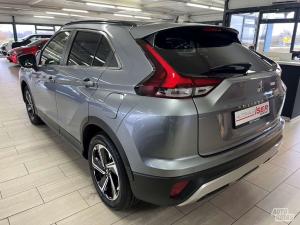 Pelēks Mitsubishi Eclipse Cross 2021 Kauņa, ar dzinēja tilpumu 2.40 L un nobraukumu 76 tūkst. km par 23420 €, foto 9 vietnē AUTOMOTO.COM.LV