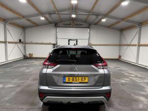 Pelēks Mitsubishi Eclipse Cross 2021 Kauņa, ar dzinēja tilpumu 2.36 L un nobraukumu 98 tūkst. km par 16093 €, foto 5 vietnē AUTOMOTO.COM.LV