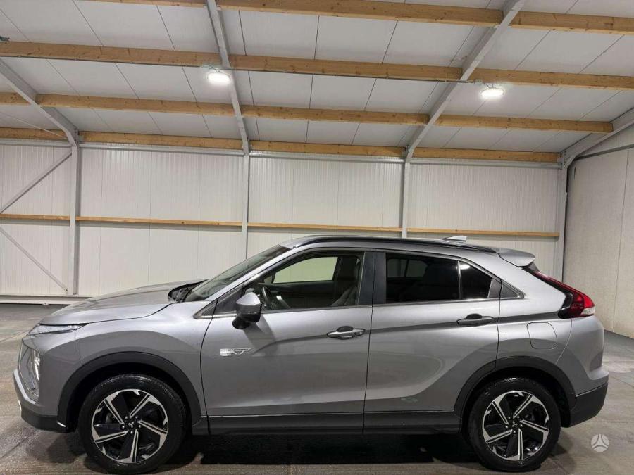 Pelēks Mitsubishi Eclipse Cross 2021 Kauņa, ar dzinēja tilpumu 2.36 L un nobraukumu 98 tūkst. km par 16093 €, foto 10 vietnē AUTOMOTO.COM.LV