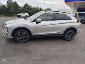 Pelēks Mitsubishi Eclipse Cross 2021 Plungė, ar dzinēja tilpumu 2.36 L un nobraukumu 50 tūkst. km par 15500 €, foto 3 vietnē AUTOMOTO.COM.LV
