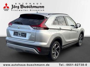 Grey Mitsubishi Eclipse Cross 2022 in Kaunas, with an engine capacity of 2.40 L and mileage of 19 thousand km for 27529 €, photo 4 on AUTOMOTO.COM.LV