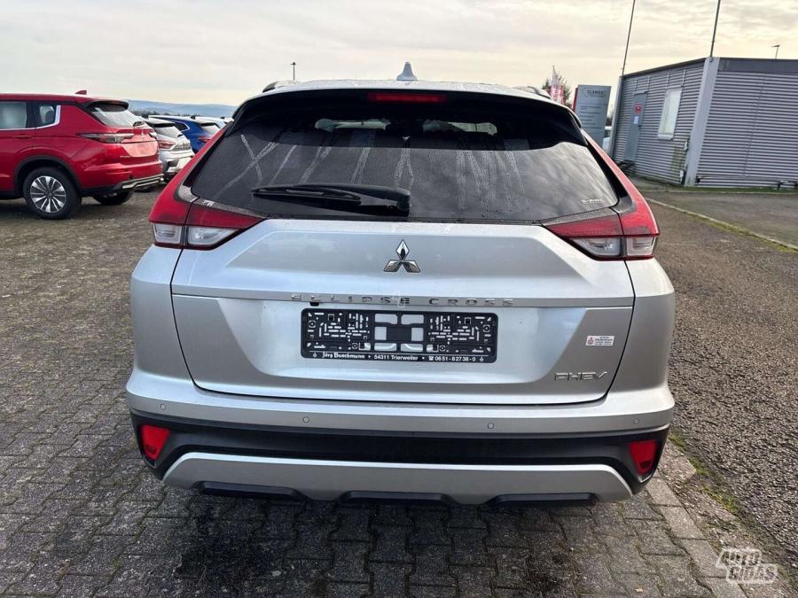 Grey Mitsubishi Eclipse Cross 2022 in Kaunas, with an engine capacity of 2.40 L and mileage of 19 thousand km for 27529 €, photo 14 on AUTOMOTO.COM.LV
