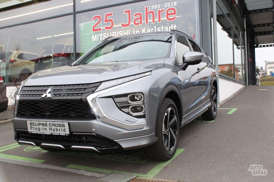 Grey Mitsubishi Eclipse Cross 2022 in Kaunas, with an engine capacity of 2.40 L and mileage of 25 thousand km for 26510 €, photo 1 on AUTOMOTO.COM.LV