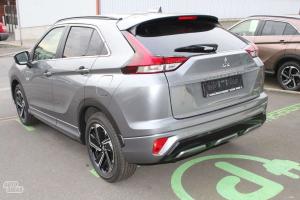 Grey Mitsubishi Eclipse Cross 2022 in Kaunas, with an engine capacity of 2.40 L and mileage of 25 thousand km for 26510 €, photo 3 on AUTOMOTO.COM.LV