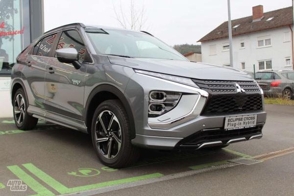 Grey Mitsubishi Eclipse Cross 2022 in Kaunas, with an engine capacity of 2.40 L and mileage of 25 thousand km for 26510 €, photo 6 on AUTOMOTO.COM.LV