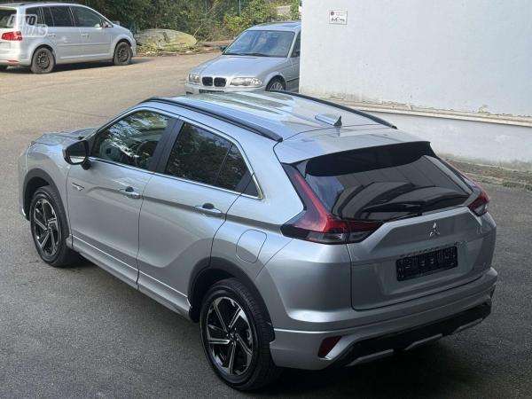 Pelēks Mitsubishi Eclipse Cross 2022 Kauņa, ar dzinēja tilpumu 2.40 L un nobraukumu 34 tūkst. km par 24151 €, foto 4 vietnē AUTOMOTO.COM.LV
