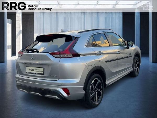 Grey Mitsubishi Eclipse Cross 2022 in Kaunas, with an engine capacity of 2.40 L and mileage of 10 thousand km for 29394 €, photo 5 on AUTOMOTO.COM.LV