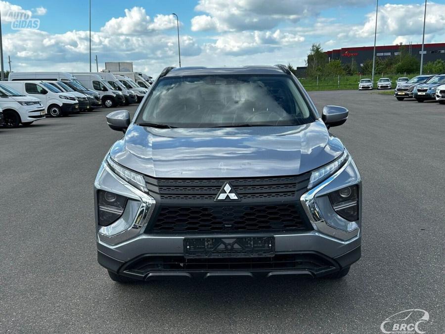 Pelēks Mitsubishi Eclipse Cross 2022 Avižieniai, ar dzinēja tilpumu 2.40 L un nobraukumu 37 tūkst. km par 20900 €, foto 6 vietnē AUTOMOTO.COM.LV