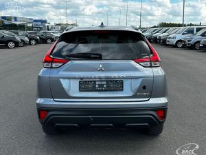 Pelēks Mitsubishi Eclipse Cross 2022 Avižieniai, ar dzinēja tilpumu 2.40 L un nobraukumu 37 tūkst. km par 20900 €, foto 7 vietnē AUTOMOTO.COM.LV