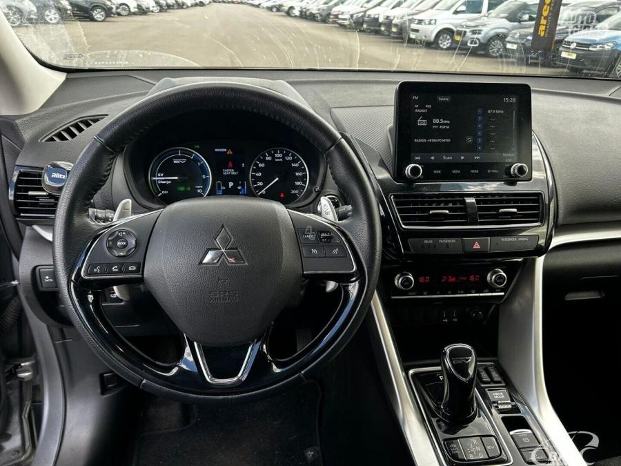 Pelēks Mitsubishi Eclipse Cross 2022 Avižieniai, ar dzinēja tilpumu 2.40 L un nobraukumu 37 tūkst. km par 20900 €, foto 14 vietnē AUTOMOTO.COM.LV