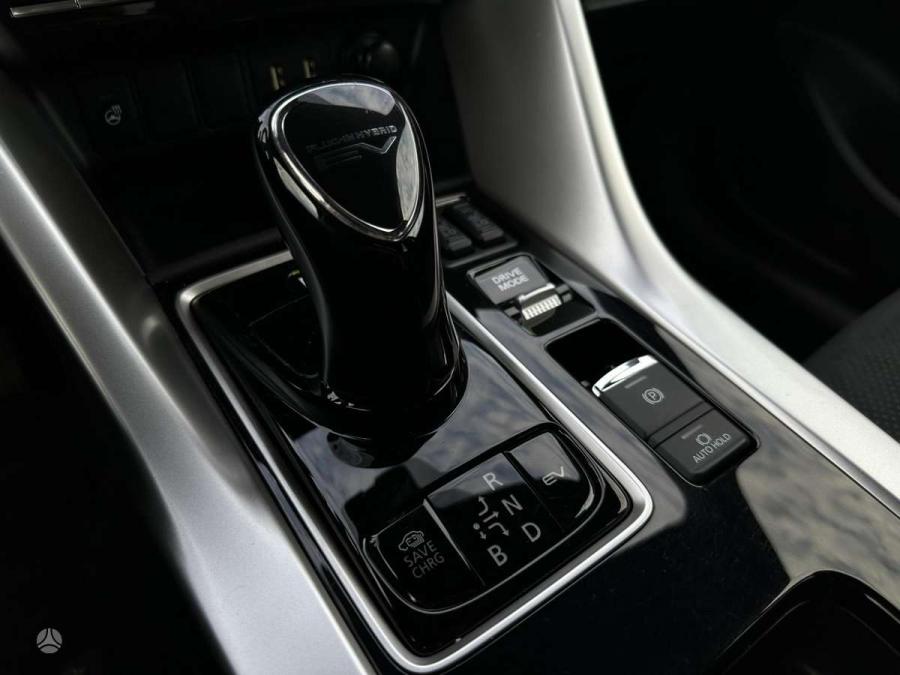 Grey Mitsubishi Eclipse Cross 2022 in Vilnius, with an engine capacity of 2.40 L and mileage of 25 thousand km for 23450 €, photo 20 on AUTOMOTO.COM.LV
