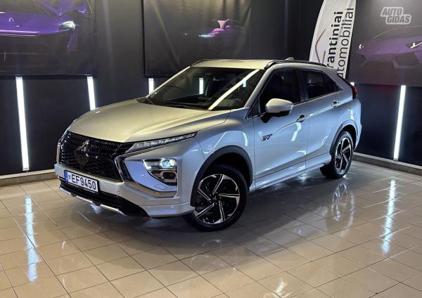 Pelēks Mitsubishi Eclipse Cross 2022 Avižieniai, ar dzinēja tilpumu 2.40 L un nobraukumu 25 tūkst. km par 23450 €, foto 1 vietnē AUTOMOTO.COM.LV