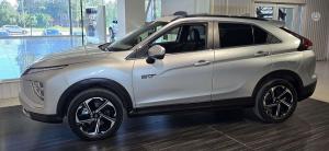 Grey Mitsubishi Eclipse Cross 2022 in Siauliai, with an engine capacity of 2.36 L and mileage of 42 thousand km for 22500 €, photo 8 on AUTOMOTO.COM.LV